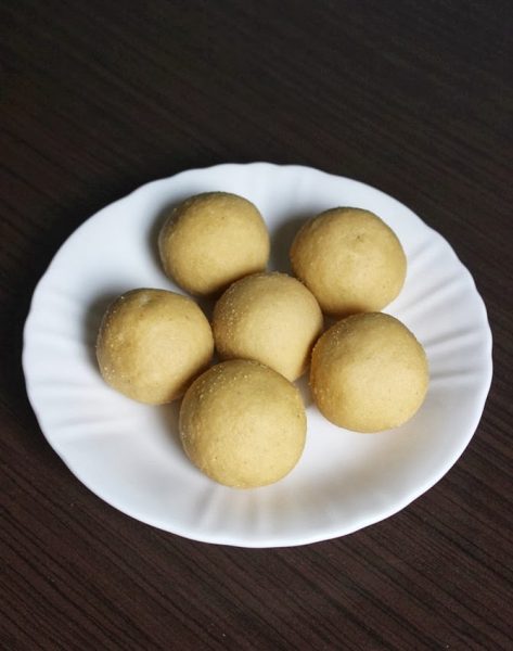 Bandar Laddu (Thokkudu Ladoo) - Swasthi's Recipes