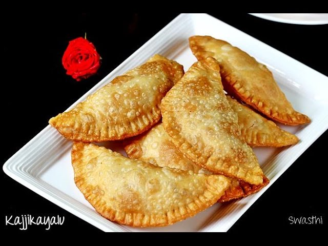 Karanji recipe video | Kajjikayalu recipe | How to make easy karanji recipe