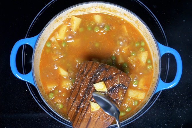 Aloo matar recipe | How to make aloo mutter recipe | Aloo matar gravy