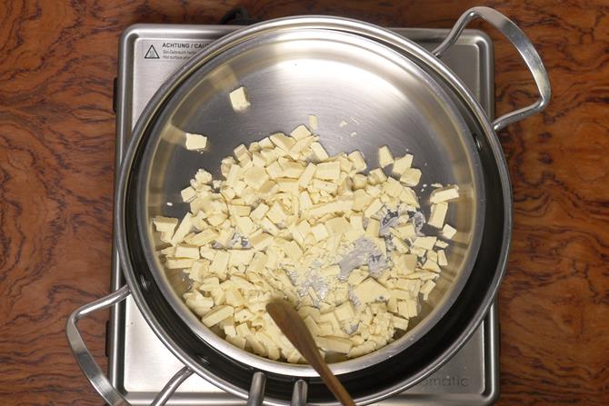 Cooker cake recipe | How to make cake in pressure cooker